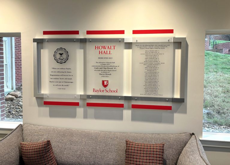 School Donor Walls: Baylor School’s Donor Recognition Display for ...